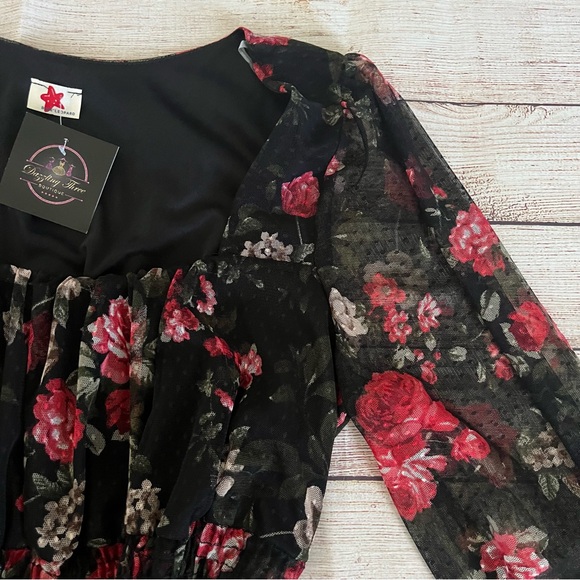 Tops | Roses Plus Size Top | Poshmark